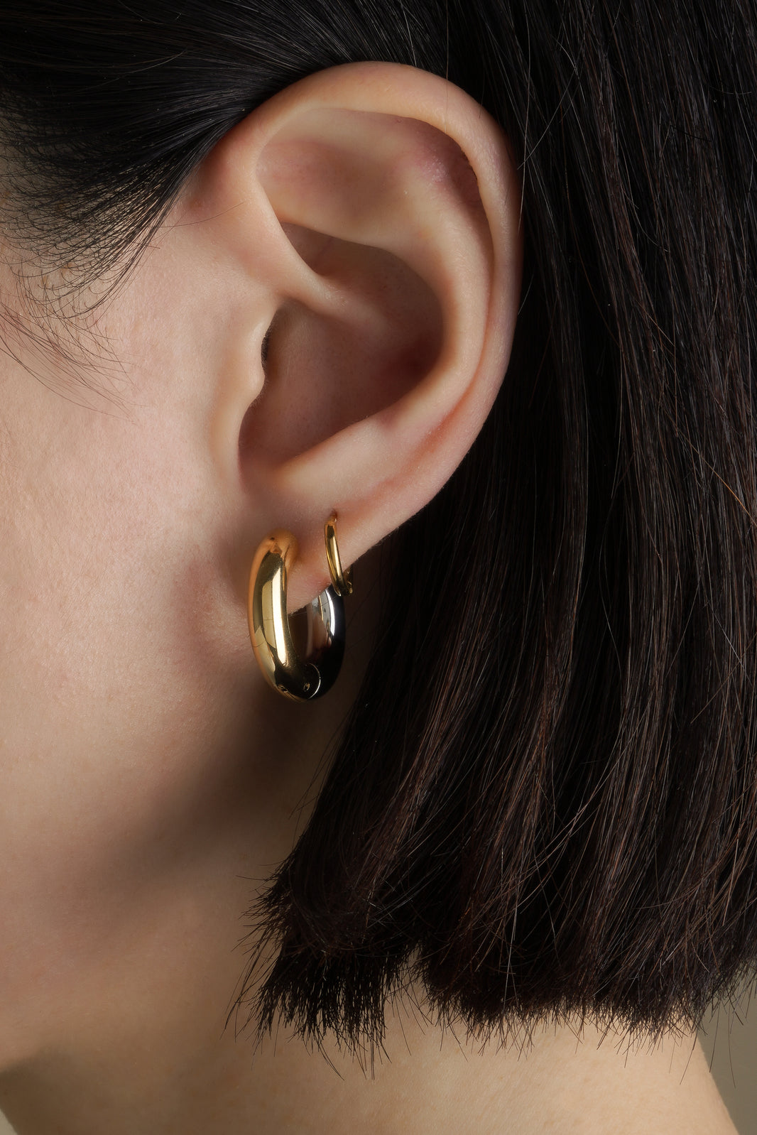 Ready-Made Jewelry - materials and technology driven