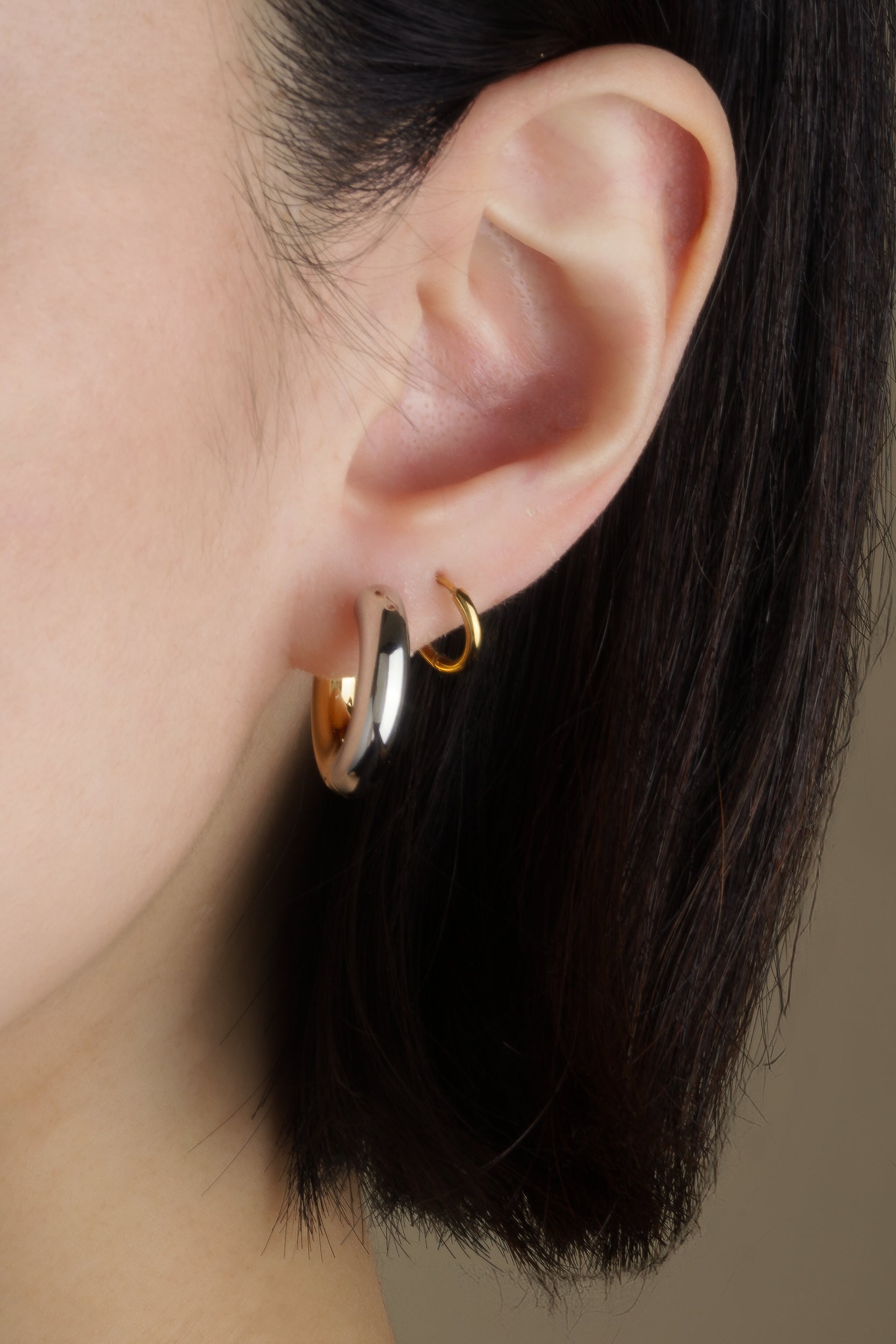 Ready-Made Jewelry - materials and technology driven