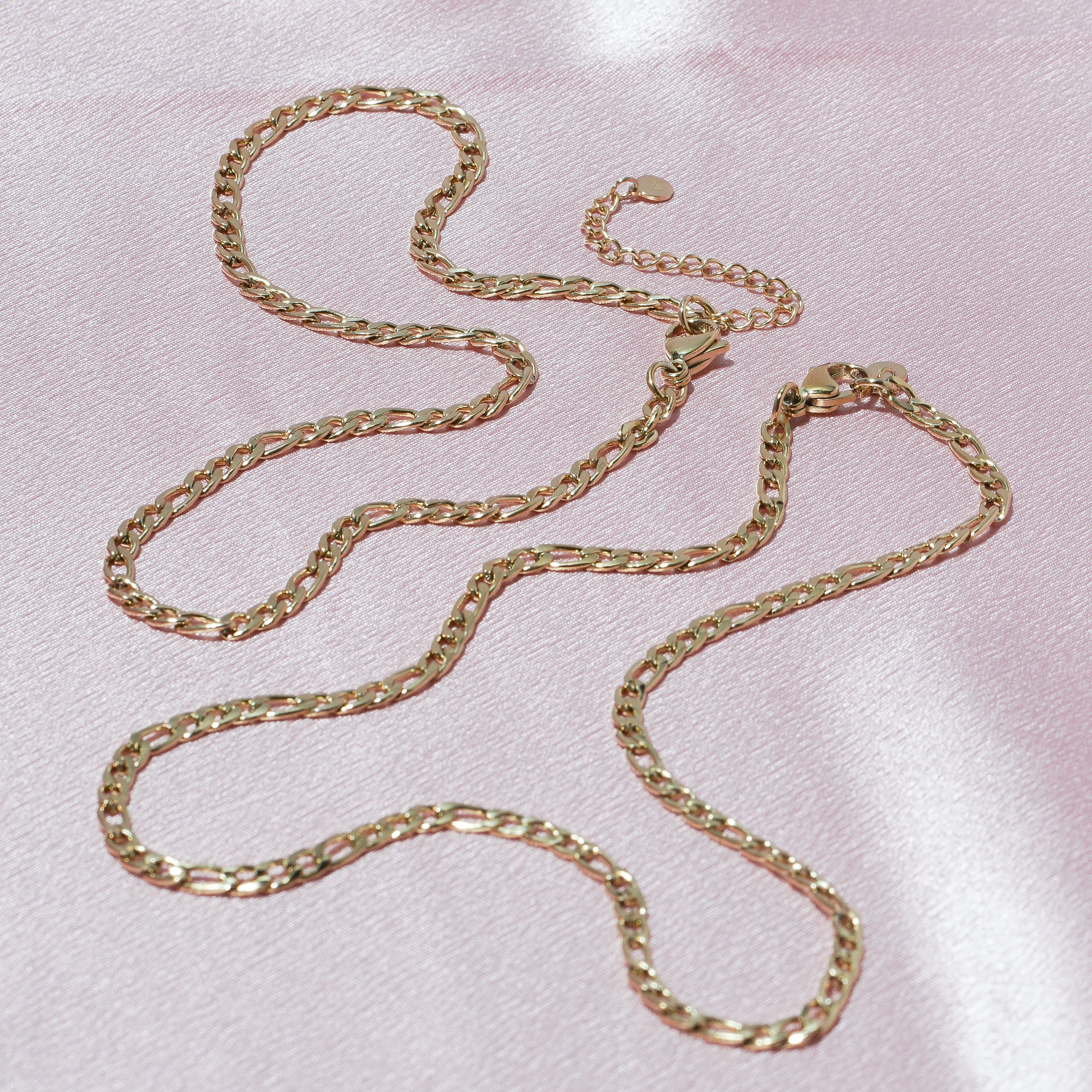 Medium Figaro Chain – Ready-Made